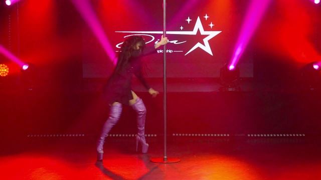 8.4. Оюн Яна -Exotic Pole dance Professionals Diva pole dance championship