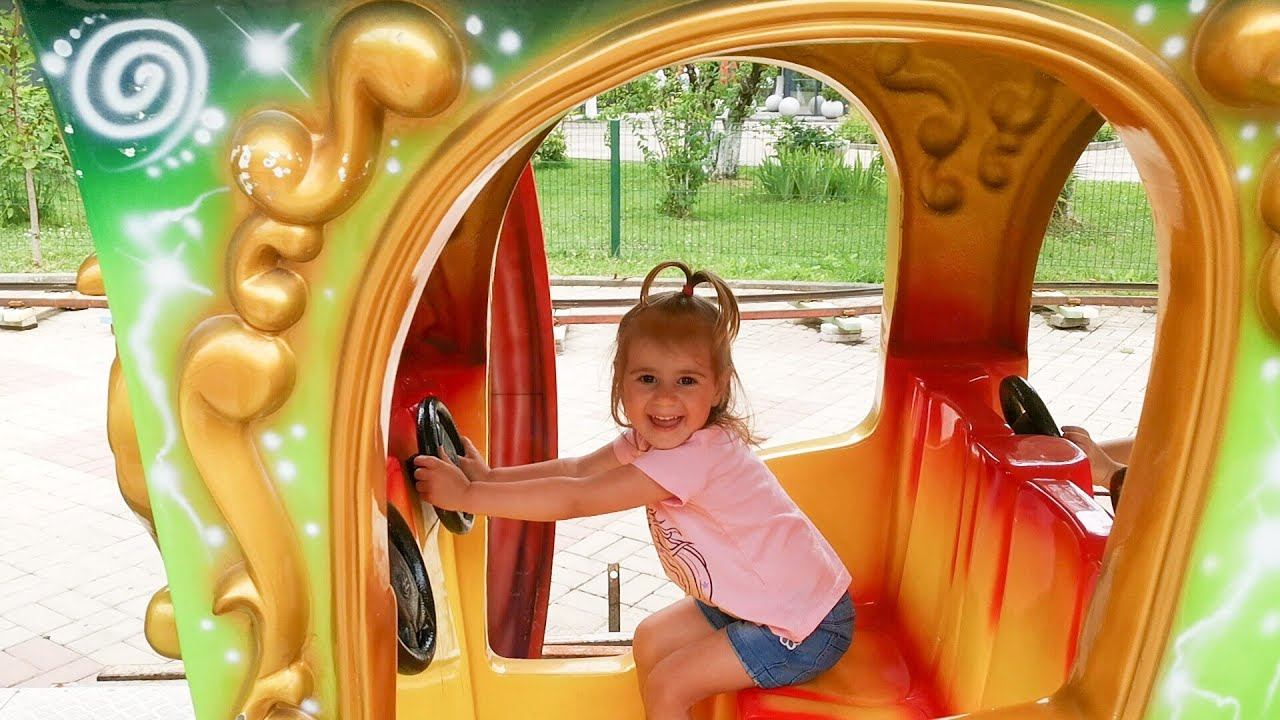 ВЛОГ АДЛЕРСКИЙ ПАРК АТТРАКЦИОНОВ/ПРОГУЛКА ПО АДЛЕРУ/ЗАМЕР ТЕМПЕРАТУРЫ ВОДЫ В МОРЕ