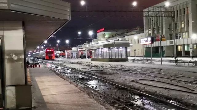 "Первое видео!" История информаторов вокзала Екатеринбург-Пассажирский