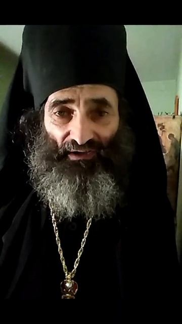 За что любить? Не "за что", а "почему"