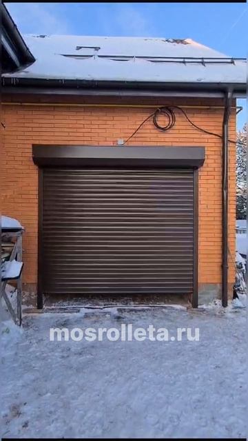 Секционные ворота. Узнайте цену своих размеров по ссылке в шапке профиля. #секционныеворота