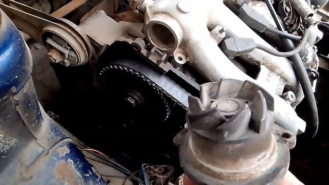 кипит бурлит в расширительном бачке двигатель закипает автомобиль ВАЗ Калина Приора Гранта Веста