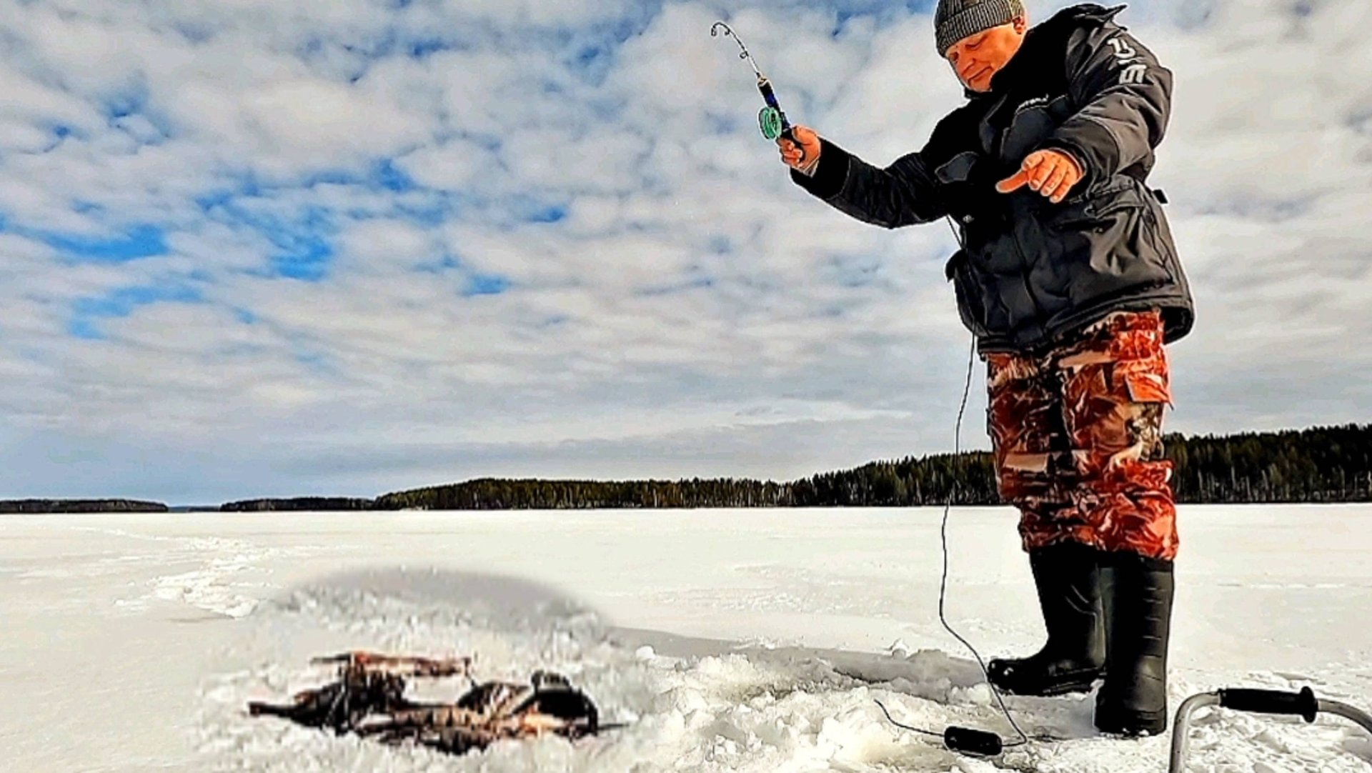 Закрыл сезон зимней рыбалки. Окунь порадовал поклёвками!🐟
