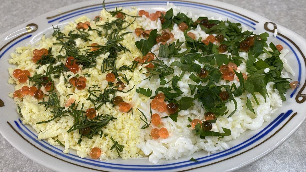 Очень вкусный салатик "Морячок" Приятно удивил меня простотой и вкусом.