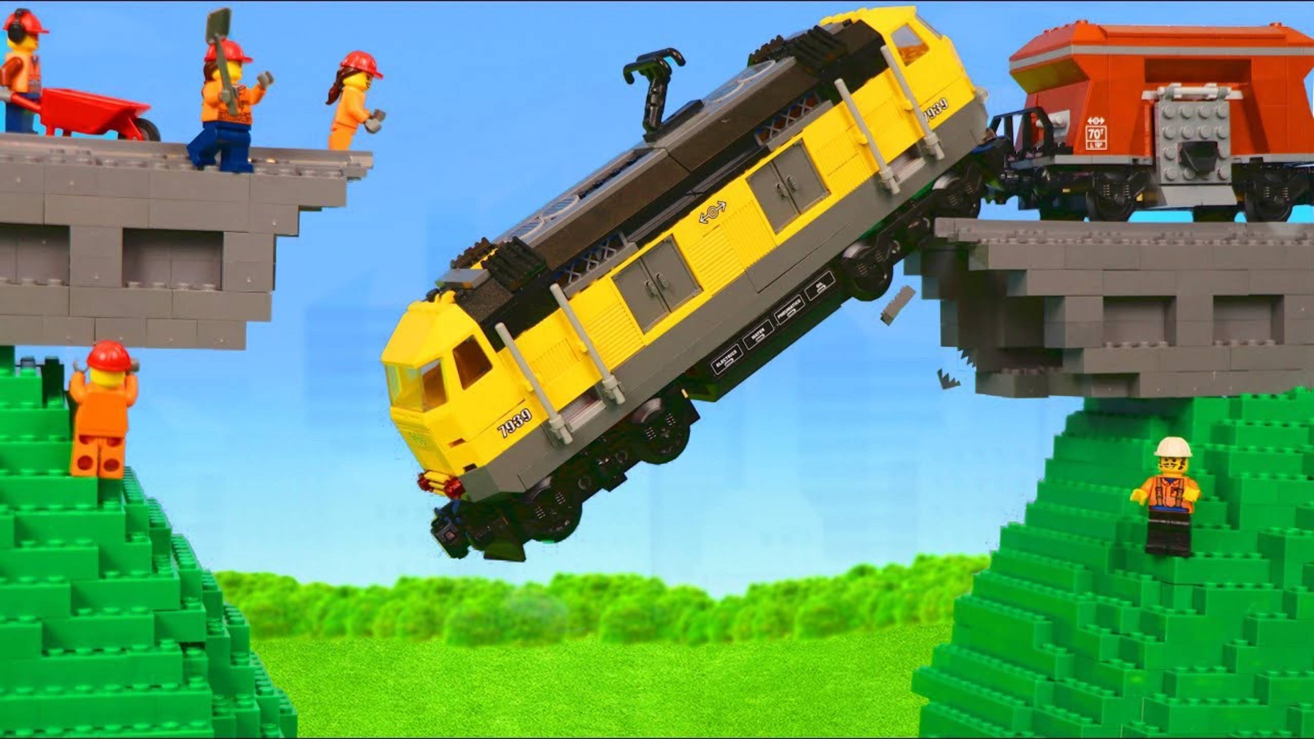 Строительная техника строит железнодорожный мост