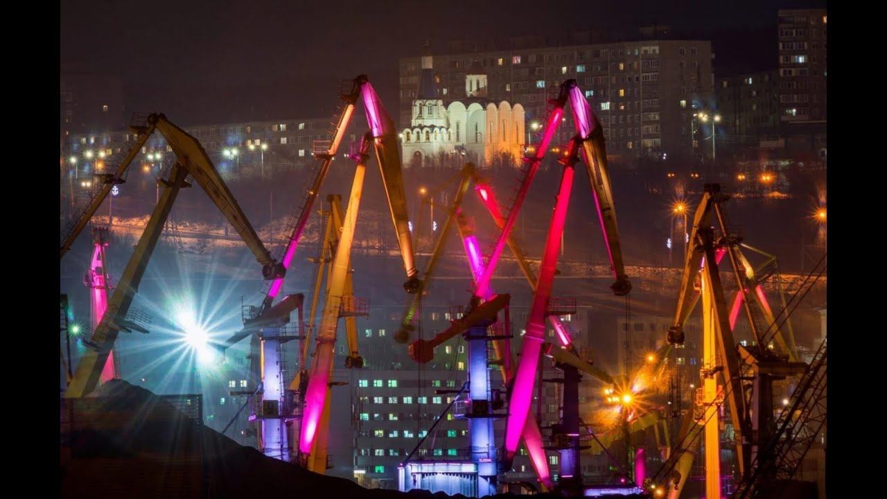 Мурманск...последние дни полярной ночи и 2022 год.