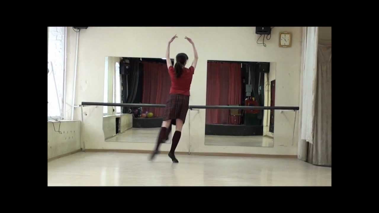 The Bonnie Briest Knot, a Scottish Solo Step dance