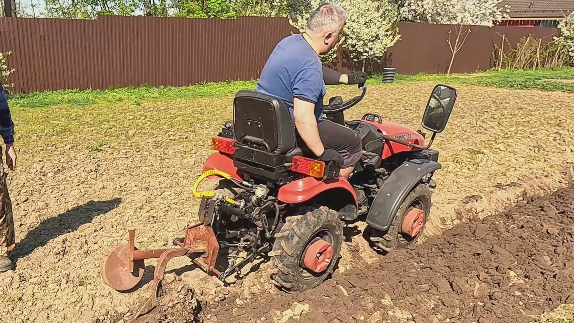 МТЗ 152. Вспашка + фрезеровка. Весна 2025 года.