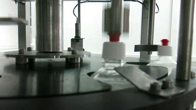 Укупор с вибробункером в составе автоматическая линия розлива в ПЭТ тару от ООО «БЛС Инжиниринг"