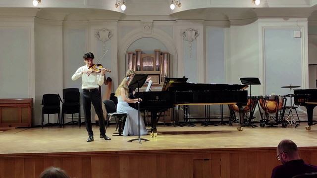 Бетховен. Соната 1 для ф-но и скрипки,  I часть - София Душина, Сэйто Накадзава