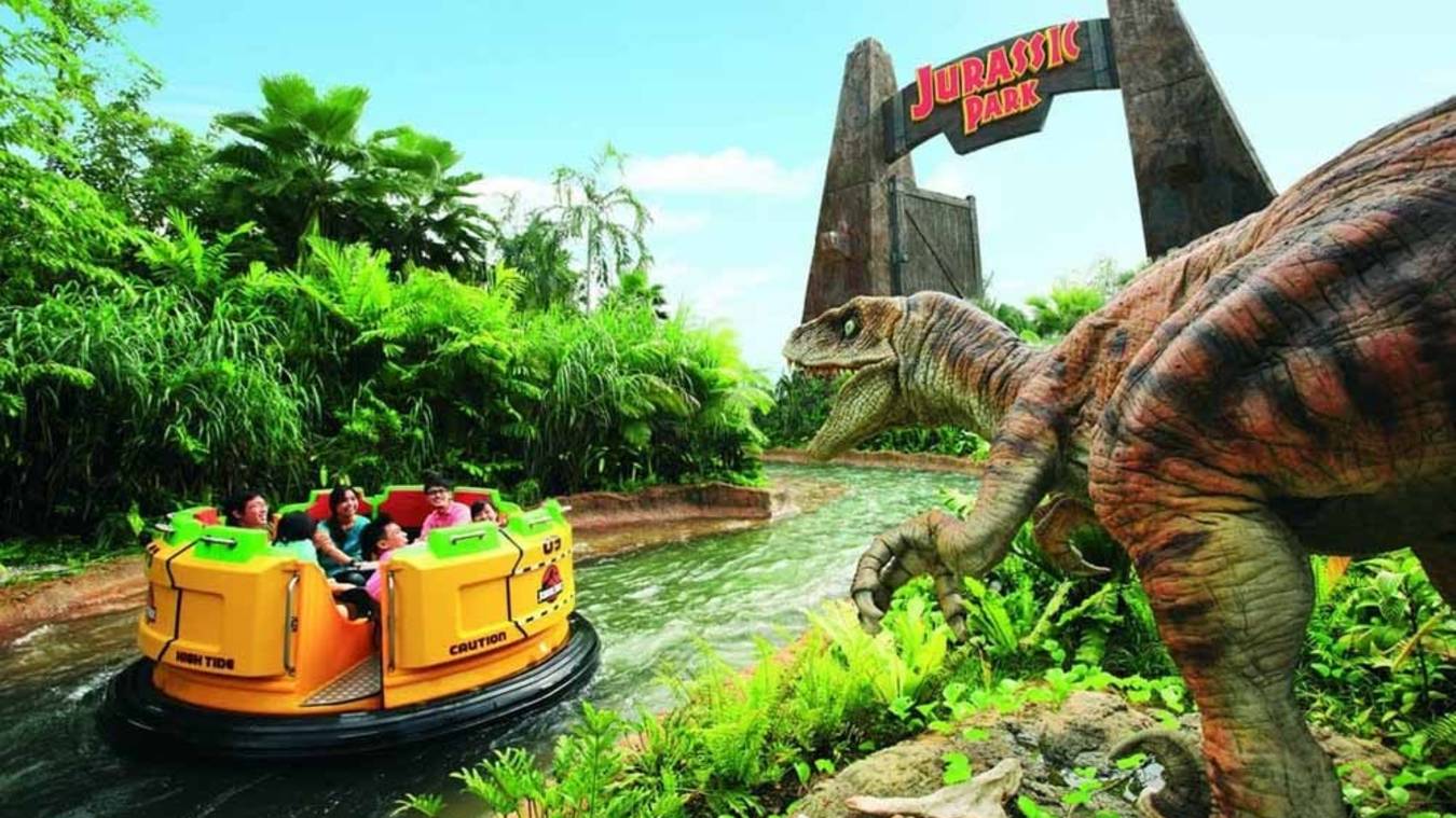 Эми-Йога. Накачка энергией Сингапура как Места Силы с помощью популярных фэнтези - героев Голливуда