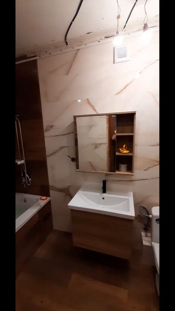 Ремонт санузла во вторичке. До натяжных потолков. Ремонт. Калининград.