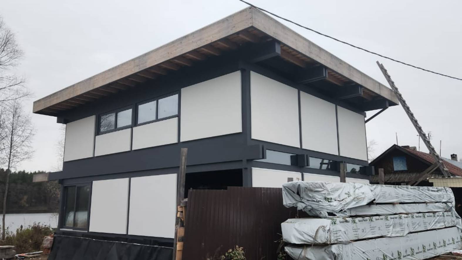 Ещё один проект FD-4 в работе: фахверк с плоской крышей на 215 квадратов