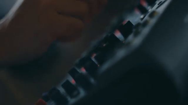 Simon & Marianna Khorolskiy – Что скрывает небо за собой？