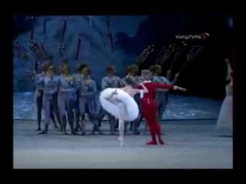 A Dance Day Cocktail: Stir But Don't Shake