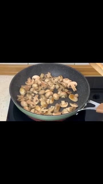 Как правильно жарить шампиньоны #топыкатегорий