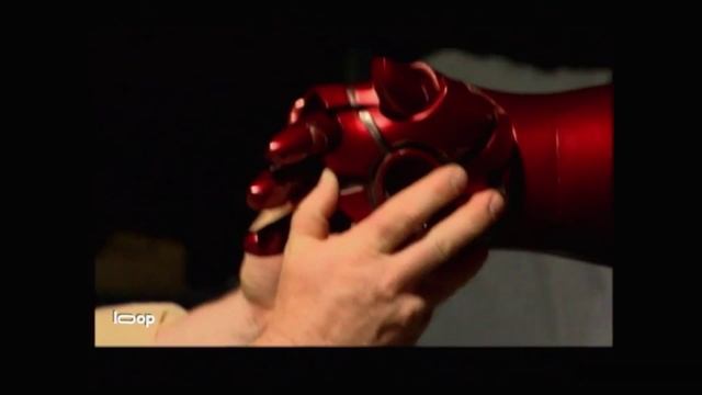 Железный человек - как выглядит костюм за кадром! Сенсация!