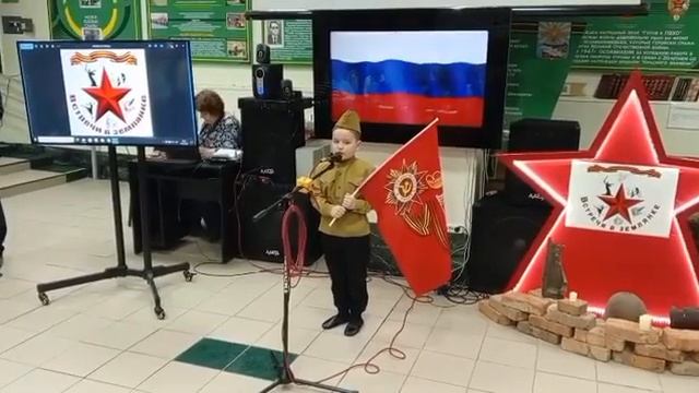 В 6 лет победил на конкурсе чтецов Стихотворение о войне читает мальчик ко Дню Победы Стихи про ВОВ
