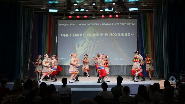 Хореографический ансамбль "Задоринки", "Старое на новый лад".