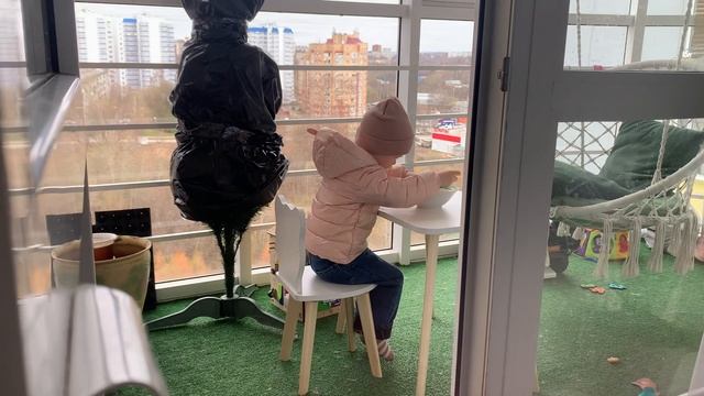 Балкон и Ульяна