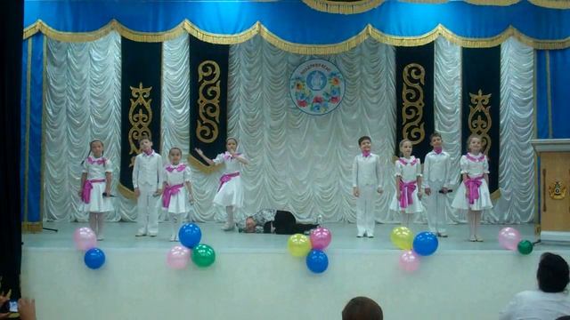 Детская вокальная группа Карамельки - Кошка беспородная