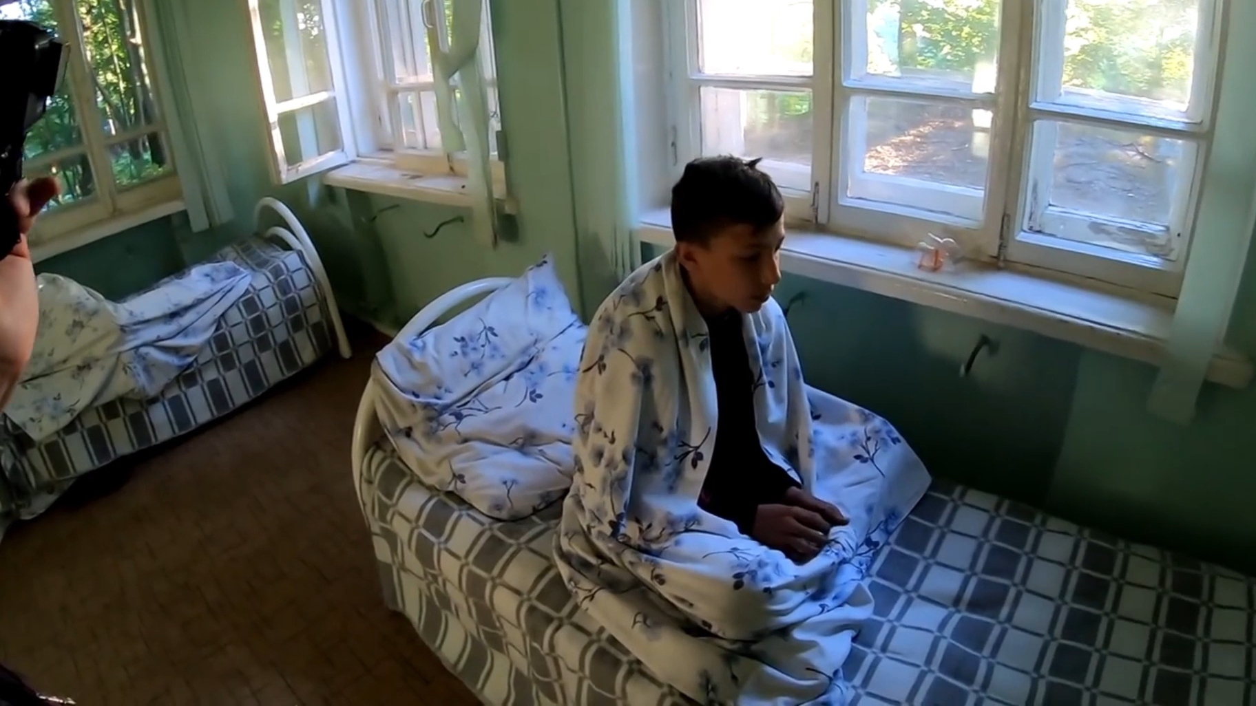 Психушка изнутри, зашли к пациентам через окно