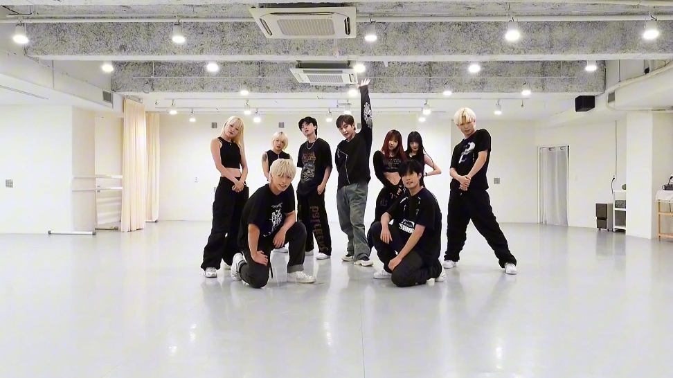 Onew - 'Beat Drum' Dance Practice Mirrored