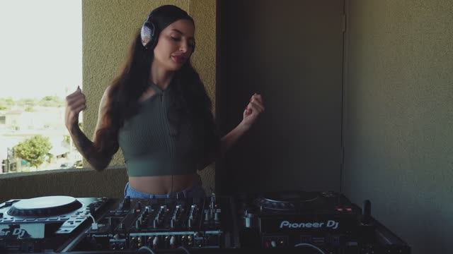 DeepMe - West Hollywood, California live Dj Mix