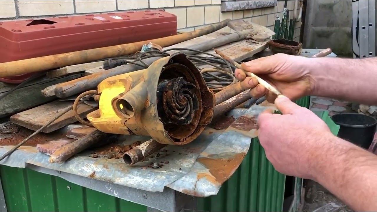 Чистим фекальный насос . Спасибо немцам за качество!