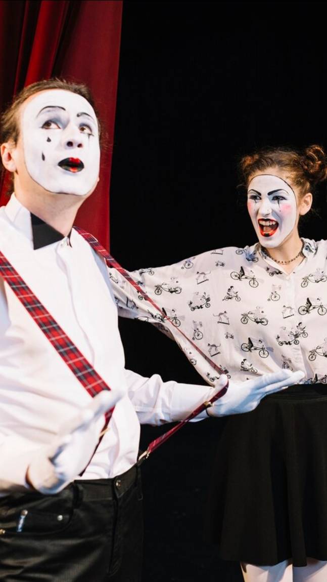 Импровизация драма в Автографе