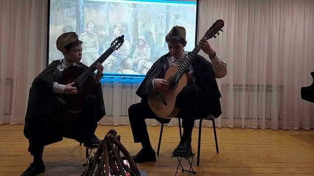 В лесу прифронтовом