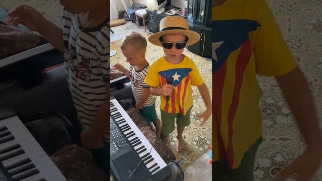 Артем читает репчик . 08.2020