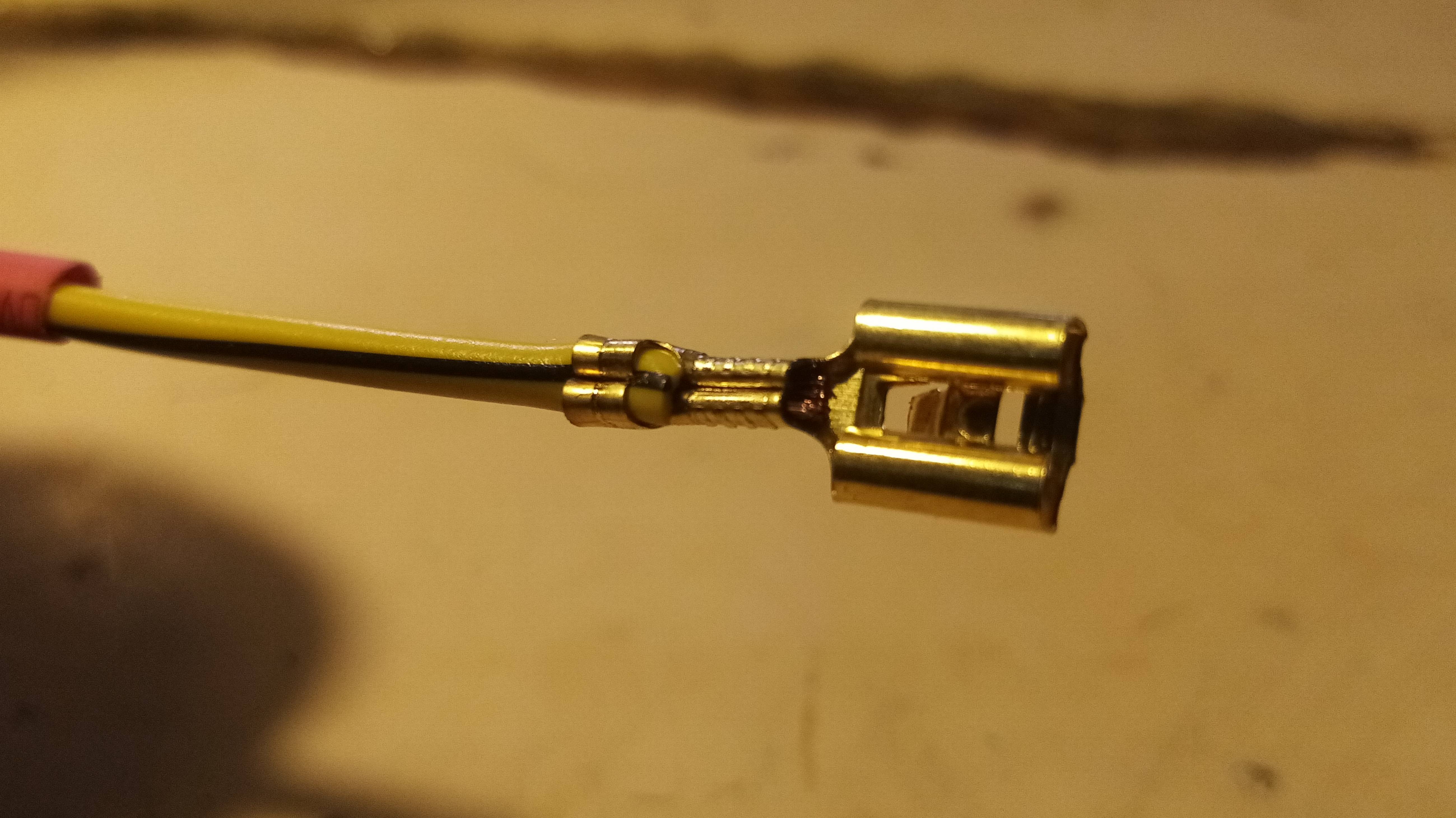 Кемпер для обжима клемм.