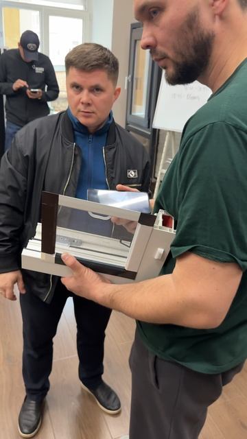 Большой оконный шоу-рум! Суворовский, 54