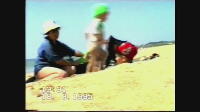 008 Из старенького .1995 год. Мы в большой песочнице...