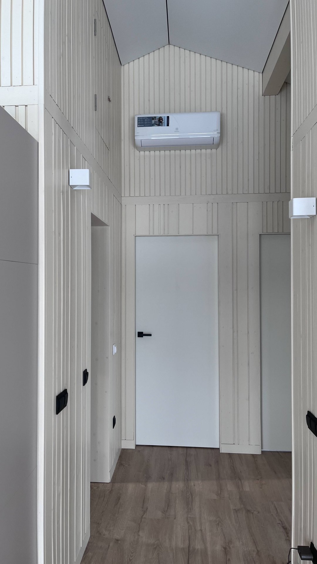 Какие двери выбрать для загородного дома?