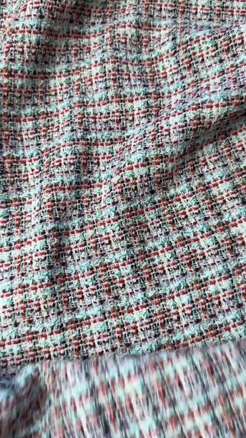 Хлопковый твид в стиле Шанель от Max Mara