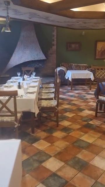 Мельник, каминный зал