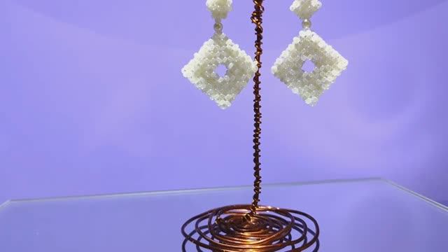 Красивые серьги из бисера! Мастер класс.