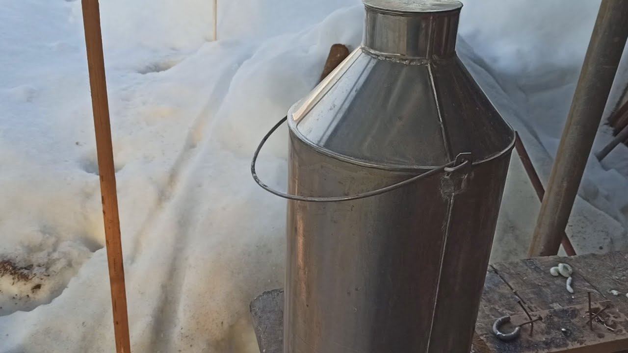 Как запаять бак, ведро из нержавейки обычным паяльником. Флюс, припой.