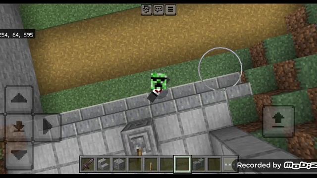 крипер в Майнкрафте поёт песню, (пока не меркнет свет, пока горит свеча.)