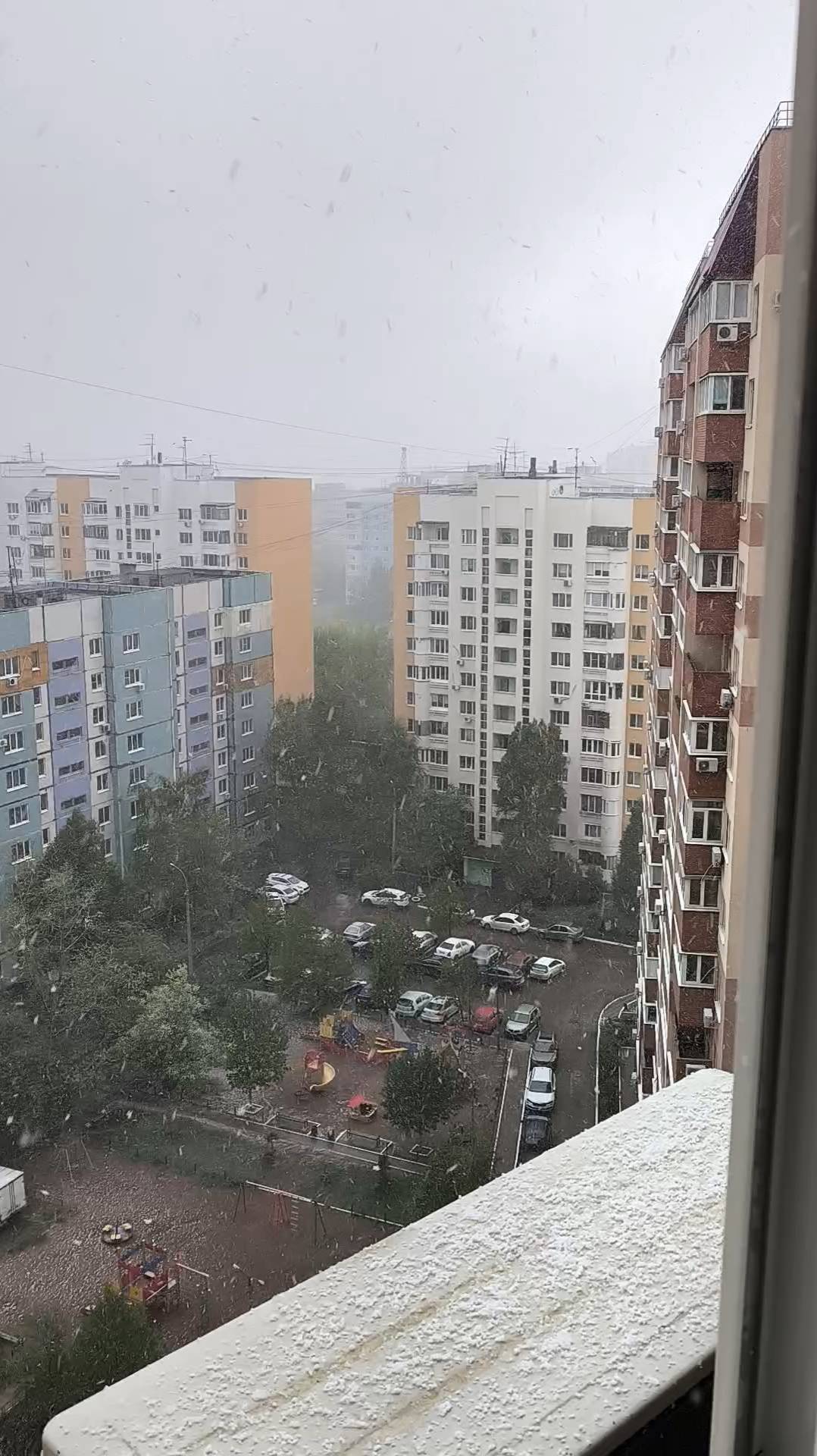 Снегопад в Самаре 28 апреля 2025 года красивый вид, у природы нет плохой погоды