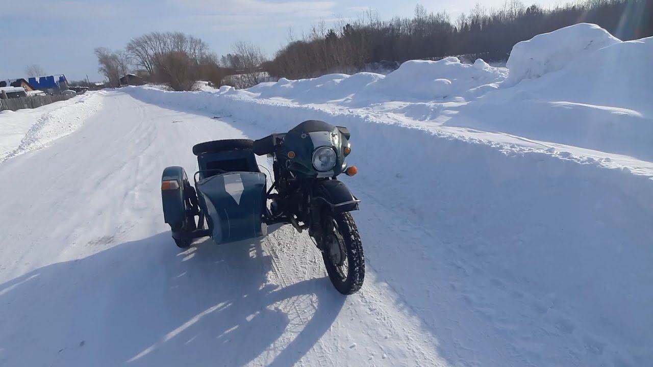 Зимой на Мотоцикле УРАЛ,вырвало амортизатор на коляске. Имз 8.103.10