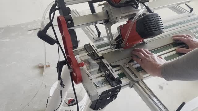 Распаковка, сборка и настройка плиточного станка DLT OptiTronic-Auto 1200