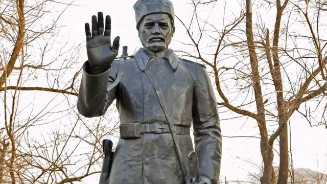 🎗О ГЕРОЯХ БЫЛЫХ ВРЕМЕН: Ожившие памятники Владивостока