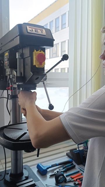 Образовательный мастер-класс RFC в Сосновоборске: сборка роботов участниками