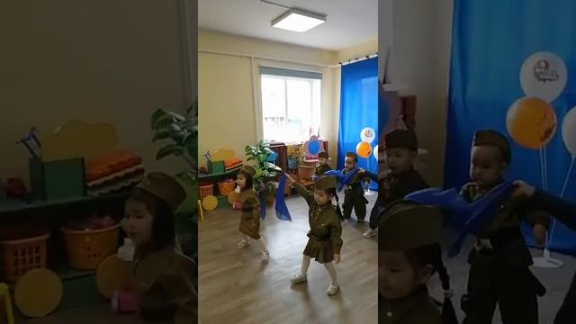 Танец "Синий платочек"