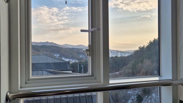 2121 ЮЖНАЯ КОРЕЯ\МАША про ДУШ\ВИД из ОКНА (снимала ЗИМОЙ)