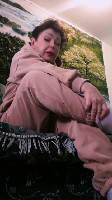 Утро было свежим, а квартира — прохладной❄️😅👢#весна #утро #день #tiktok #tiktokchallenge