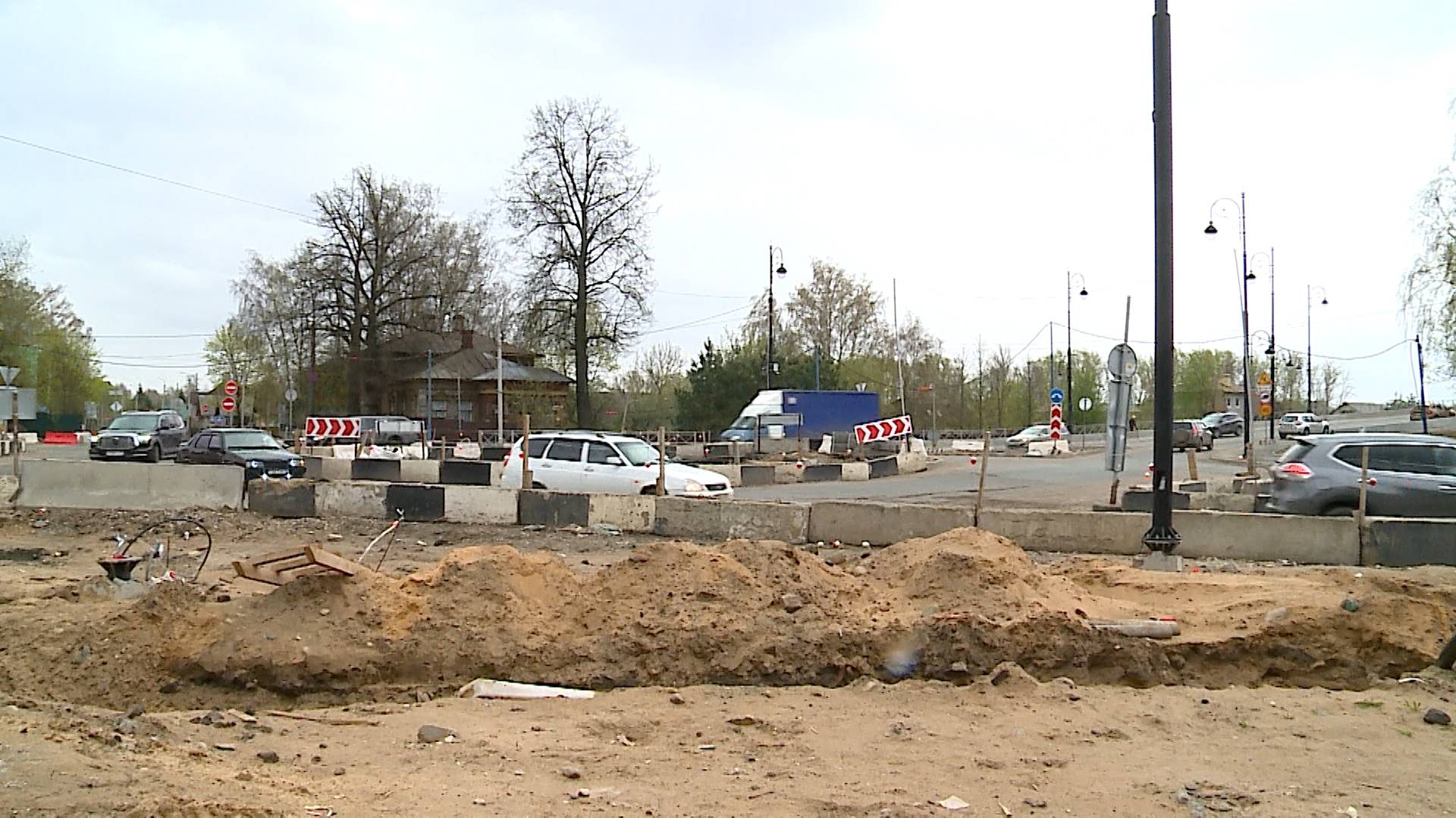 (Рыбинск-40) У ВОЛЖСКОГО МОСТА ПОСТРОЯТ КОЛЬЦЕВОЙ ПЕРЕКРЁСТОК